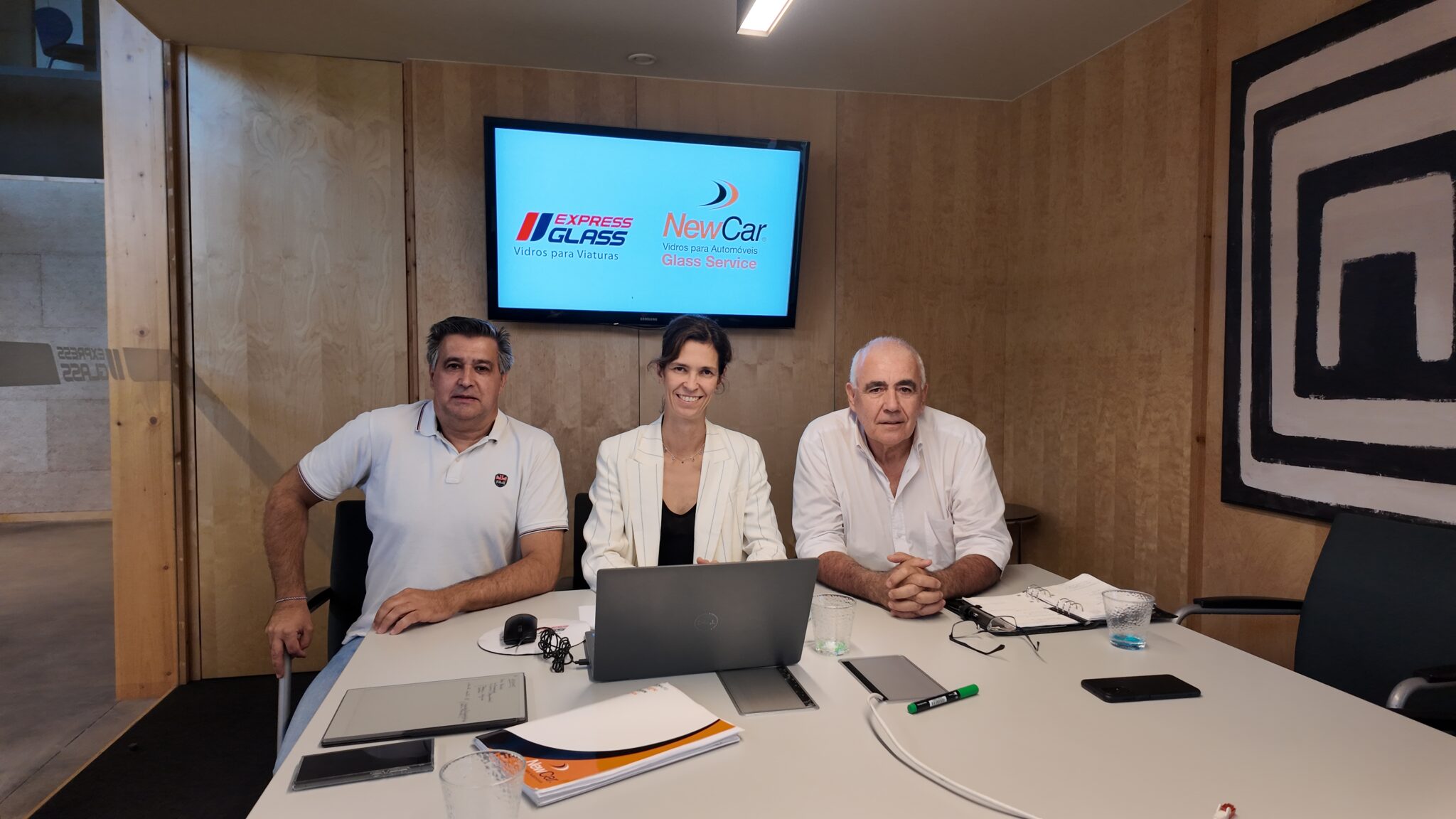 ExpressGlass - Substituição de Vidros para Viaturas